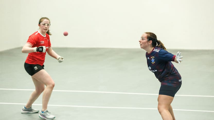 Big guns advance in Senior Softball Singles