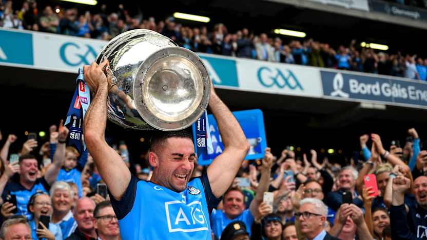 Faraor Céad Slán le James