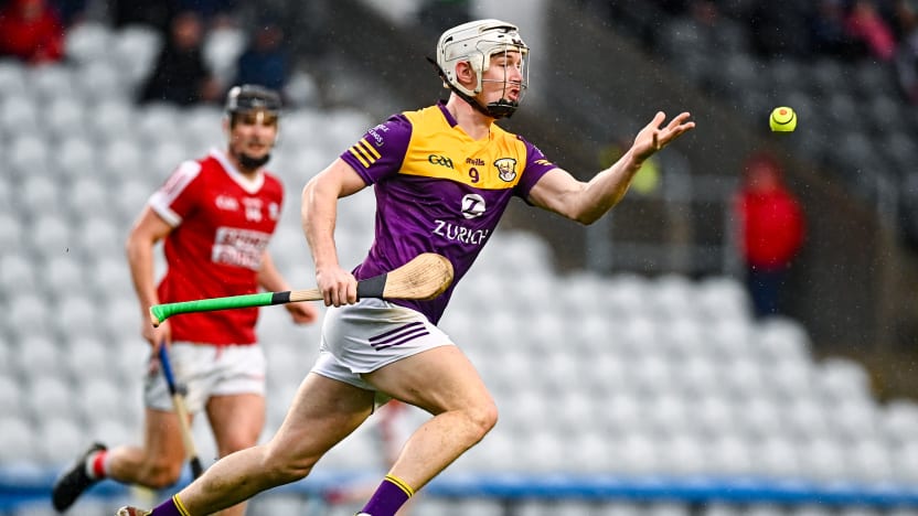 GAA to trial alternative hurling handpass rule