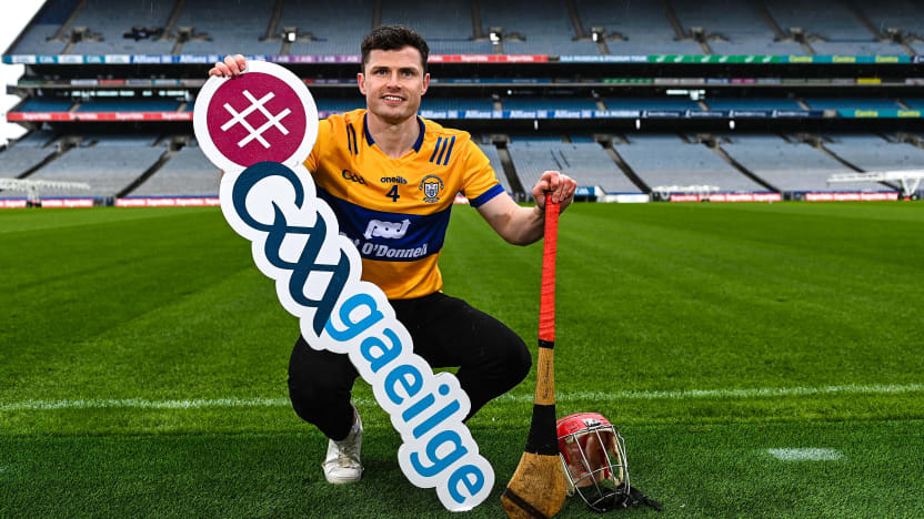 Paul Flanagan an Chláir fógartha mar Ambasadóir Gaeilge CLG do 2023